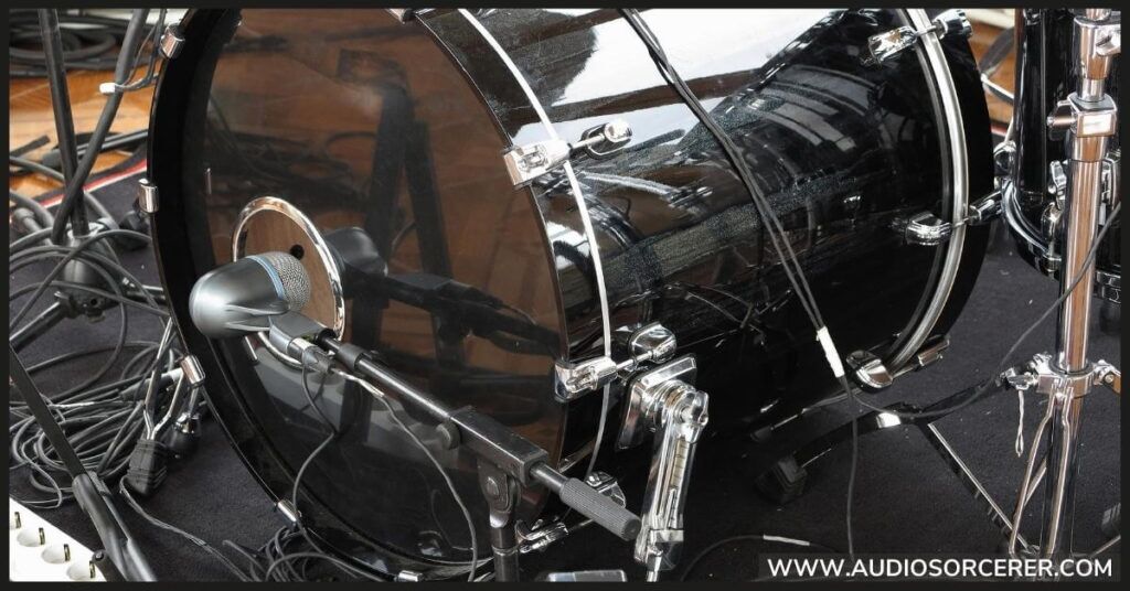 How Do You Mic a Drum Kit? The Complete Guide - Audio Sorcerer